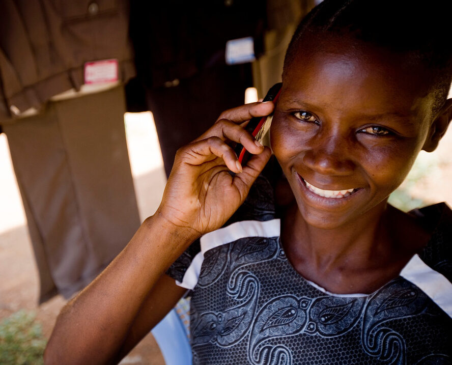 Contacter nos équipes | ONG CARE France